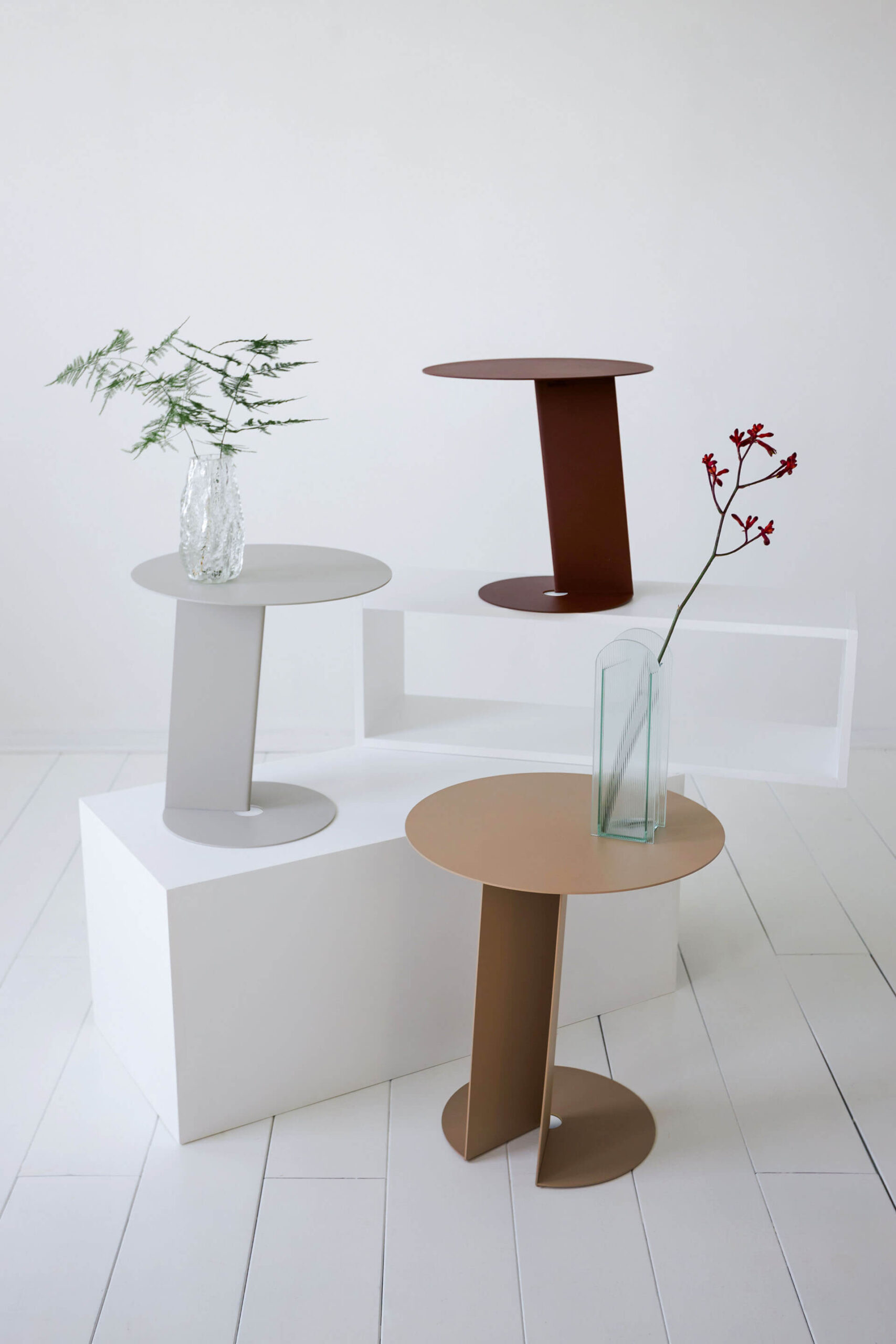Marc Th. van der Voorn | Sage side table